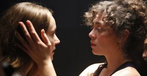 Eslem Akar Kimdir? Nereli ve Kaç Yaşında? | Tozlu Mikrofon