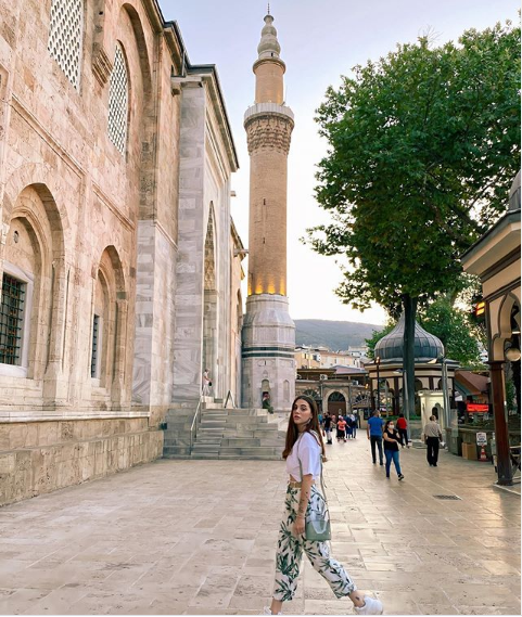 Sosyal Medya Fenomeni Aslı Güler Kimdir? Nereli ve Kaç Yaşında? | Tozlu ...