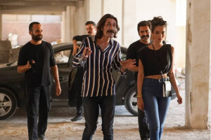 nebil-sayin-kac-yasinda | Tozlu Mikrofon