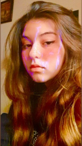 dora-dalgic-kac-yasinda | Tozlu Mikrofon