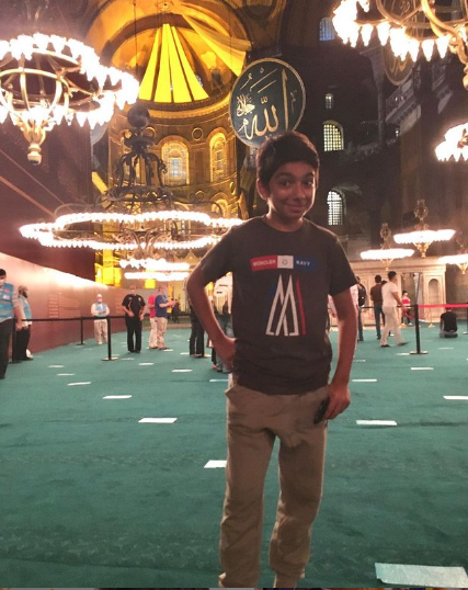 Esat Polat Güler Kimdir? Nereli ve Kaç Yaşında? Boyu? Annesi Babası ...