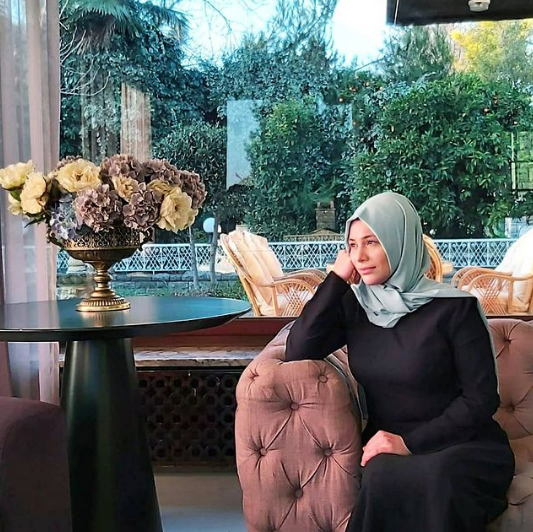 Esra Demirci Çoban Kimdir? Nereli ve Kaç Yaşında? Boyu? Eşi? Oynadığı ...