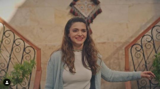 sifanur-gul-kac-yasinda | Tozlu Mikrofon