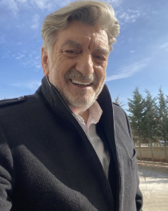 Ünal Silver Kimdir? Nereli ve Kaç Yaşında? Boyu? Eşi? Oynadığı Diziler ...