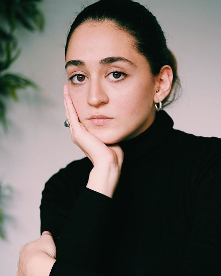 Eda Akalın Kimdir? Yaşı? Boyu? Oynadığı Diziler? | Tozlu Mikrofon