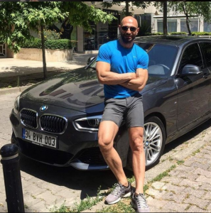 Umut Ölçer Kimdir? Yaşı? Boyu? Oynadığı Diziler? | Tozlu Mikrofon