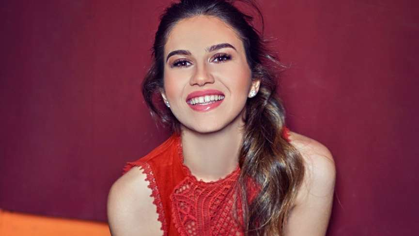 Ece Mumay Kimdir? | Tozlu Mikrofon