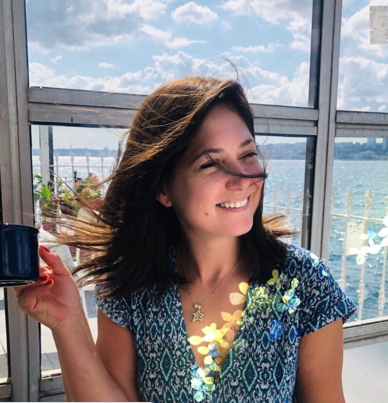 Şebnem Zorlu Kimdir? Kaç Yaşında? Boyu? Dizileri? | Tozlu Mikrofon