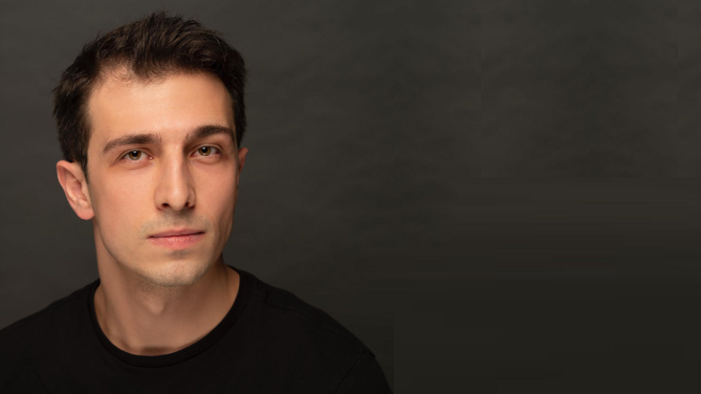 emrah-altintoprak-kimdir | Tozlu Mikrofon