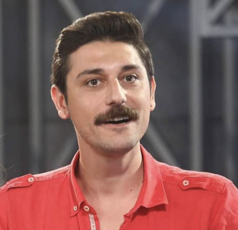 Cemal Gönen Kimdir? Nereli ve Kaç Yaşında? Boyu? Dizileri? | Tozlu Mikrofon Cemal Gönen Kimdir? Nereli ve Kaç Yaşında? Boyu? Dizileri? | Tozlu Mikrofon