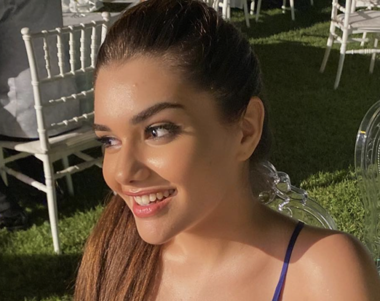 Ecem Akçay Kimdir? Nereli ve Kaç Yaşında? Boyu? Dizileri? | Tozlu Mikrofon