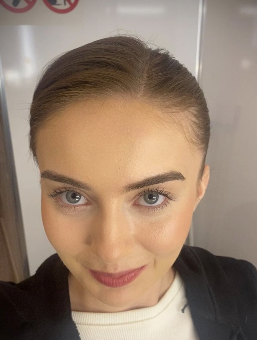 Emel Özcan Kimdir? Nereli ve Kaç Yaşında? Boyu? Dizileri? | Tozlu Mikrofon