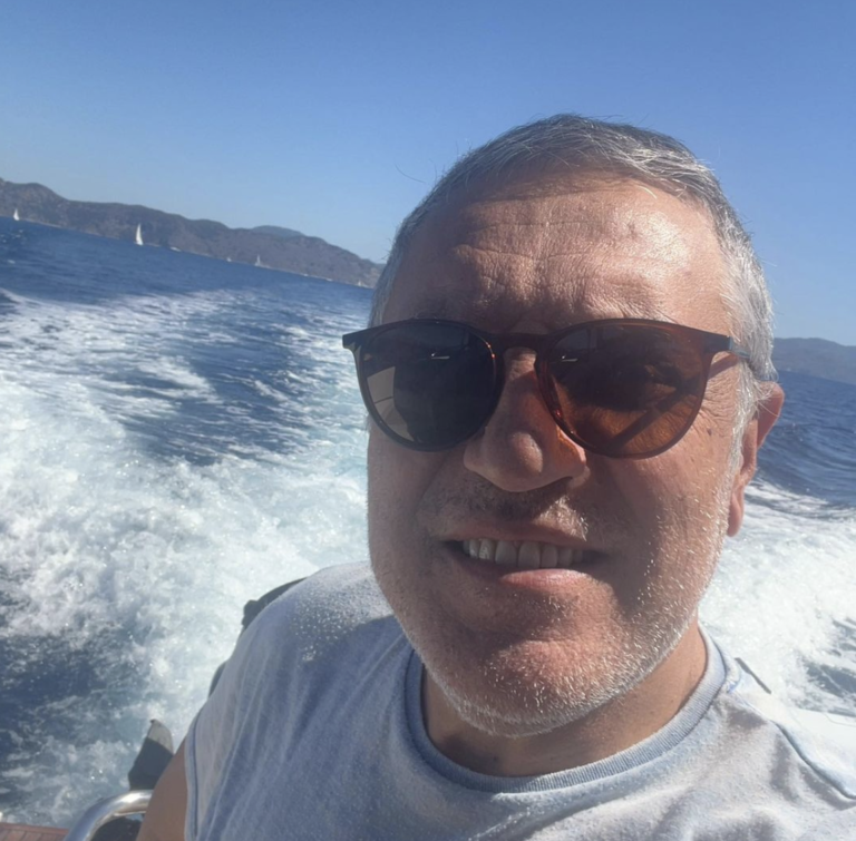 Faruk Turgut Kimdir? Nereli ve Kaç Yaşında? Dizileri? Eşi Kim? | Tozlu ...