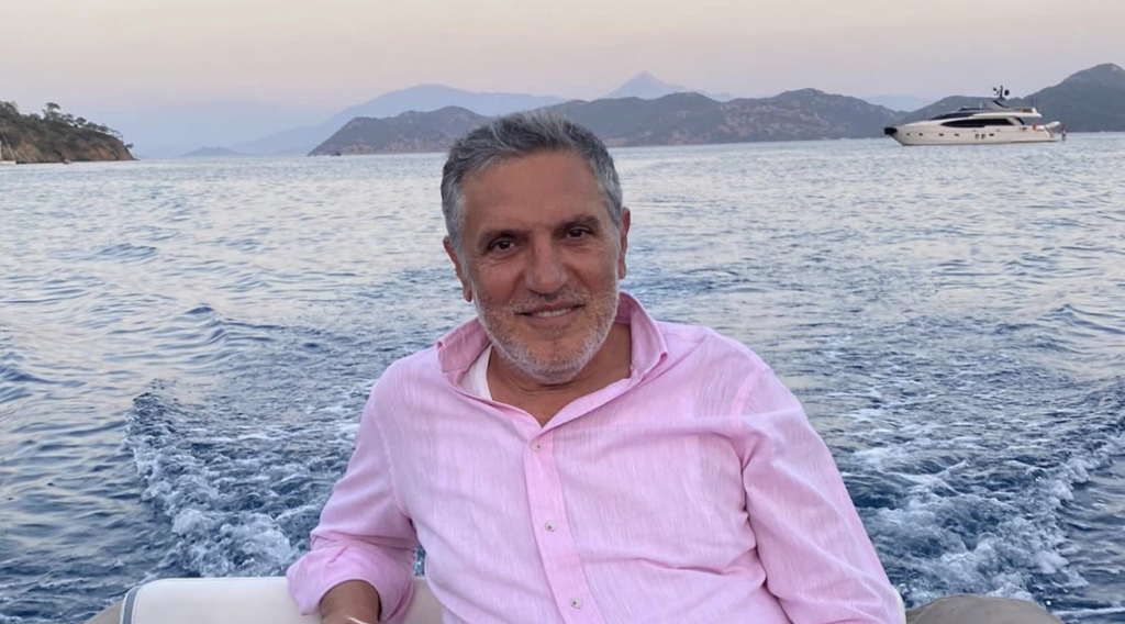 Faruk Turgut Kimdir? Nereli ve Kaç Yaşında? Dizileri? Eşi Kim? | Tozlu ...