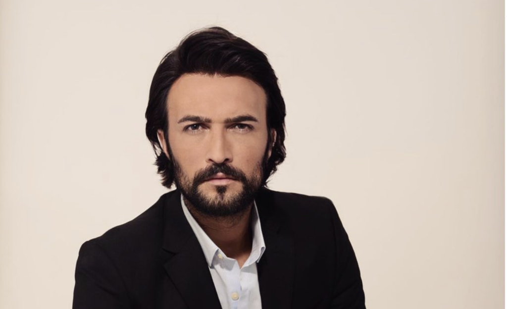 fatih-ayhan-kimdir | Tozlu Mikrofon
