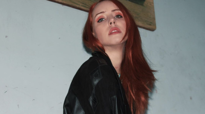 Melisa Akman Kimdir? Nereli ve Kaç Yaşında? Boyu? Dizileri? | Tozlu ...