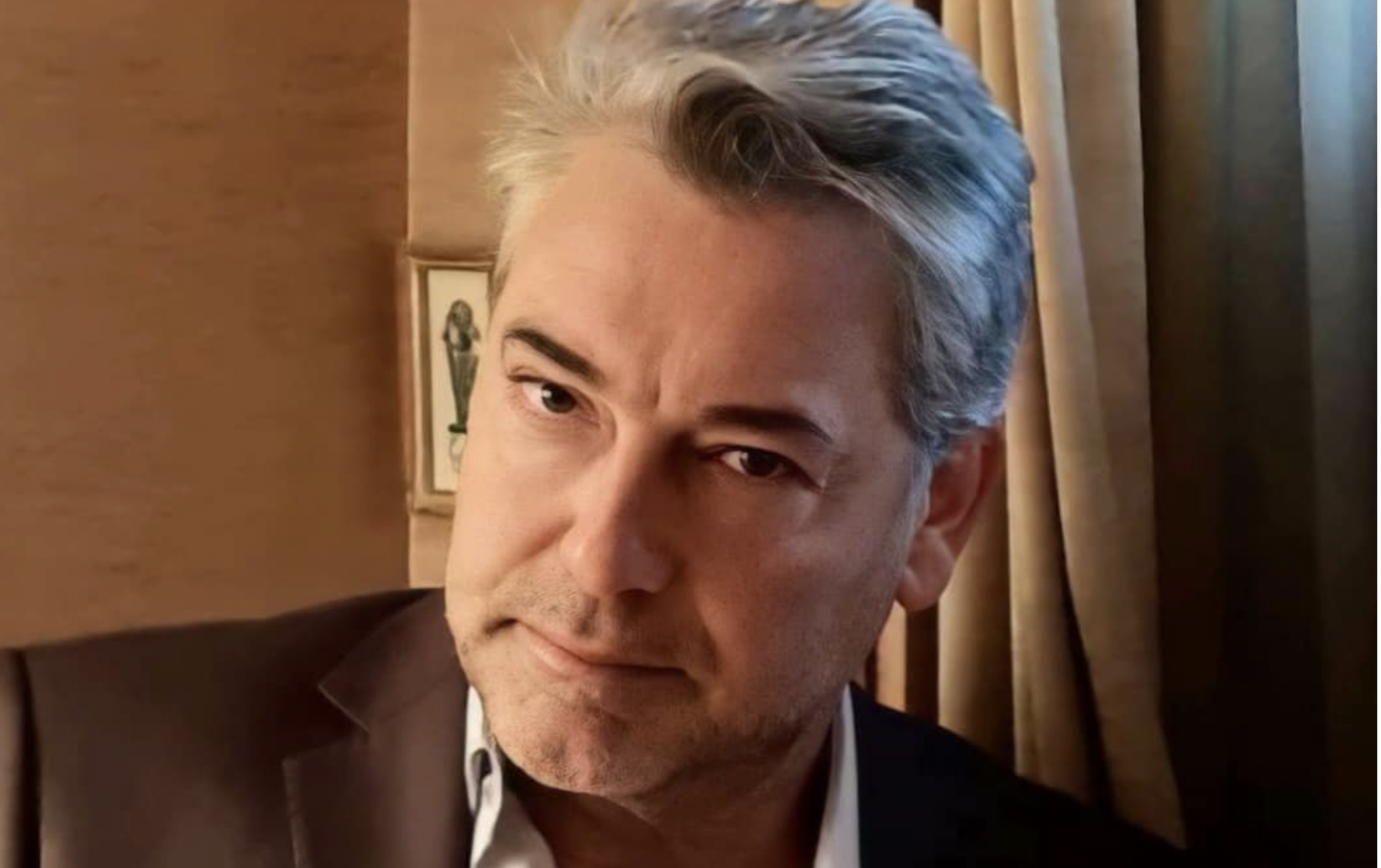 Özhan Carda Kimdir? Nereli ve Kaç Yaşında? Boyu? Dizileri? | Tozlu Mikrofon