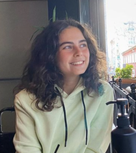 gunes-nezihe-sensoy-kimdir | Tozlu Mikrofon