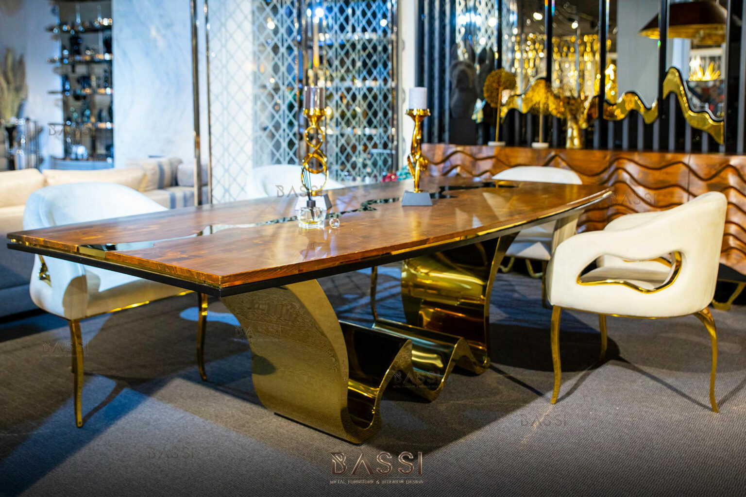 2023 İstanbul Mobilya Fuarı – Bassi Design | Tozlu Mikrofon