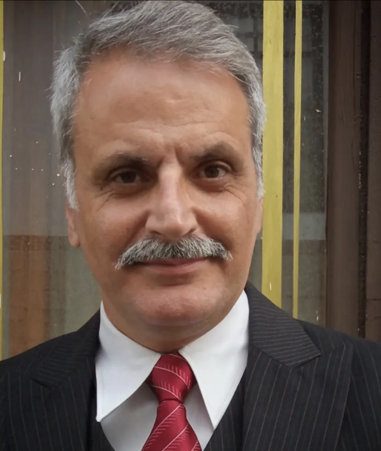 Erol Yavan Kimdir? Nereli ve Kaç Yaşında? Boyu? Dizileri? | Tozlu Mikrofon