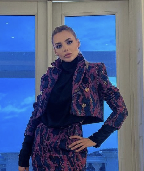 Hülya Yenidoğmuş Kimdir? Aslen Nereli ve Kaç Yaşında? Eşi Kim? | Tozlu ...