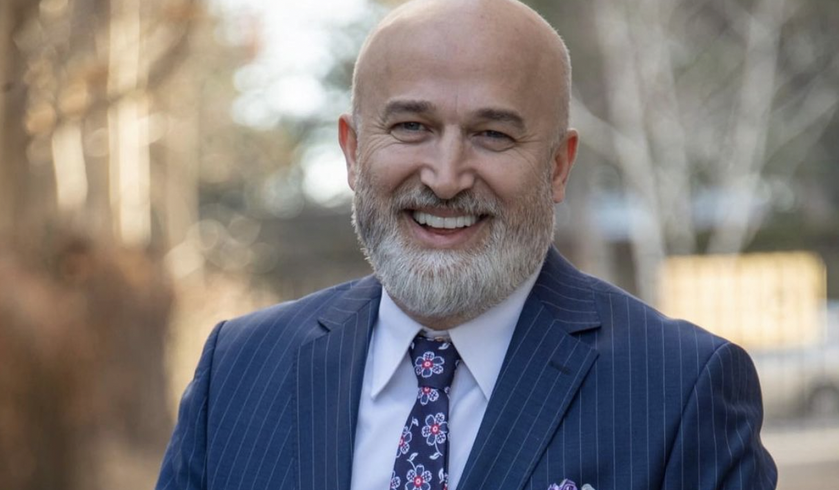 Halil Necipoğlu Kimdir? Aslen Nereli? Kaç Yaşında? Evli mi? | Tozlu ...