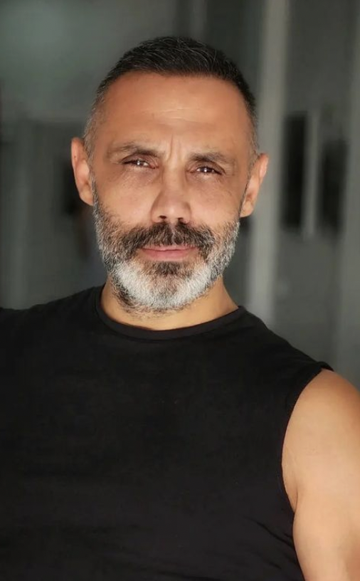 Umut Oğuz Kimdir? Nereli? Kaç Yaşında? Boyu? Dizileri? Evli mi? | Tozlu ...