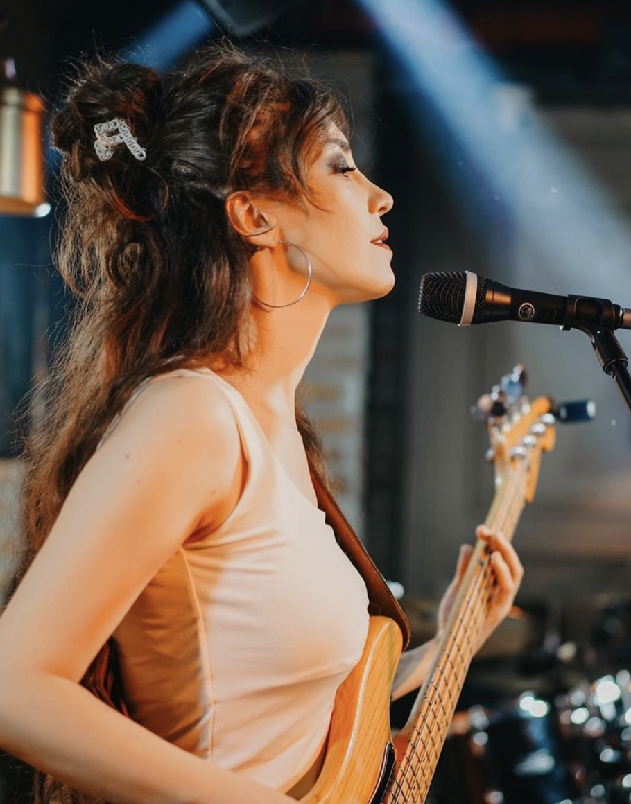 cemre-kabas-yas | Tozlu Mikrofon