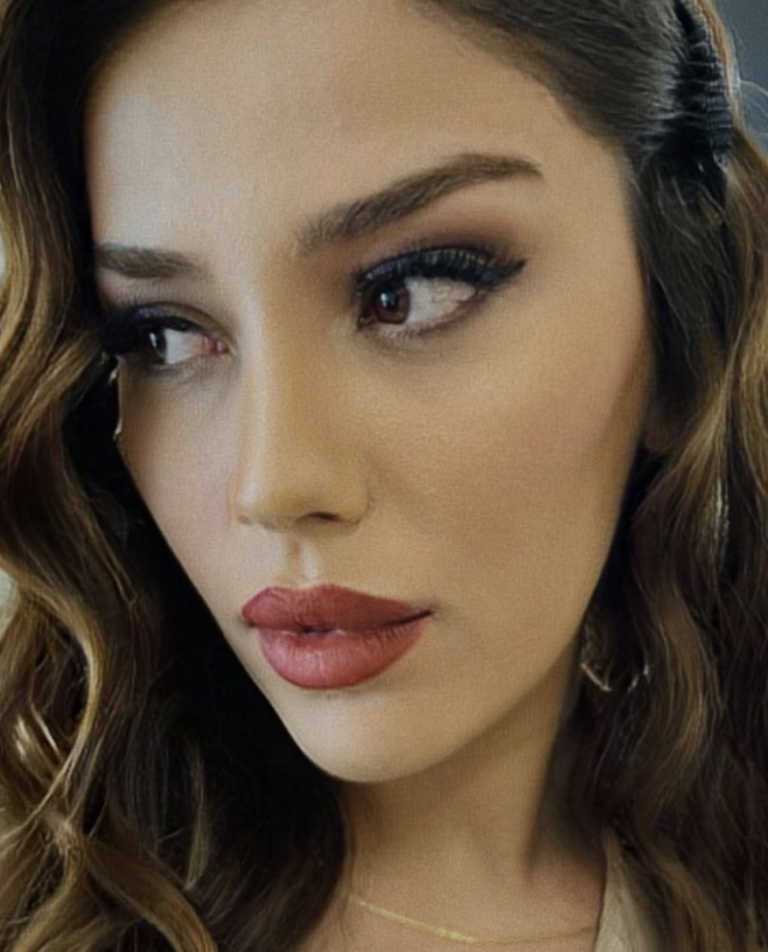 Hamide Akkuş Kimdir? Aslen Nereli? Kaç Yaşında? Boyu? Dizileri? | Tozlu ...