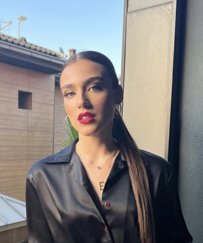 Ecem Dinçkal Kimdir? Nereli ve Kaç Yaşında? Boyu? Ne İş Yapıyor ...