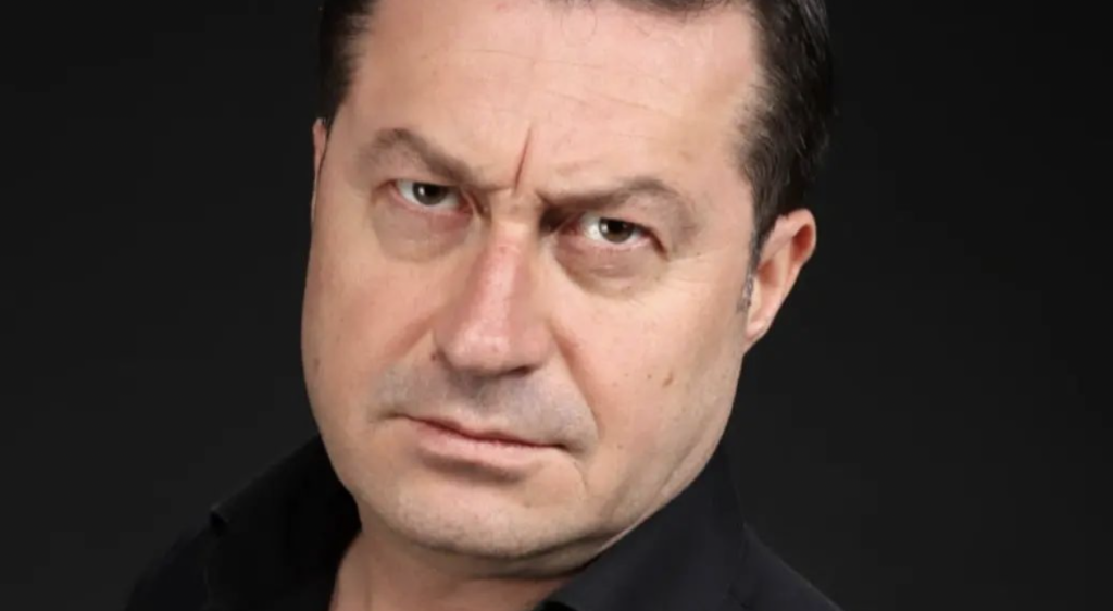 zeki-eker | Tozlu Mikrofon