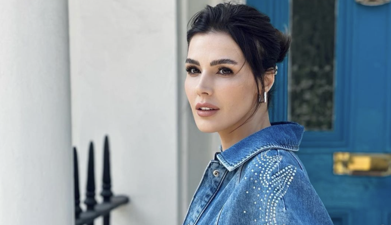 Hatice Şendil Kimdir? Nereli? Kaç Yaşında? Boyu? Dizileri? | Tozlu Mikrofon